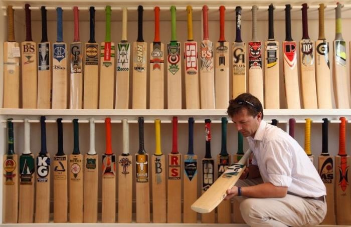 Inside a cricket bat manufacturing workshop | Amusing Planet